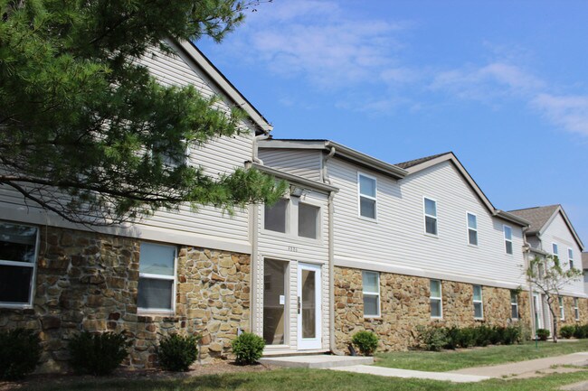 Covered Bridge Apartments - Indianapolis, IN | Apartment Finder