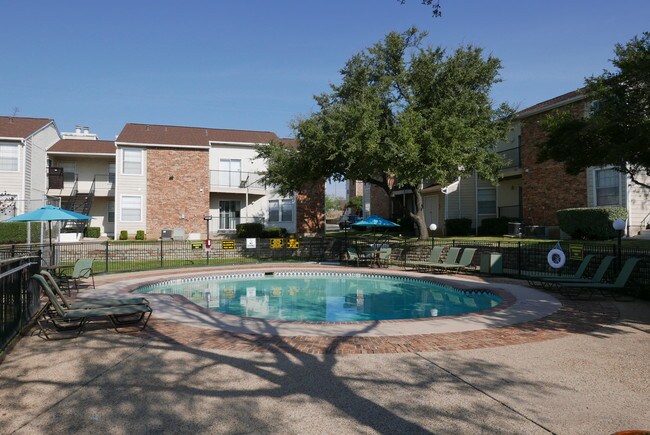 Summerwood Apartments - Irving, TX | Apartment Finder