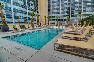 The Statler Residences - Dallas, TX | Apartment Finder