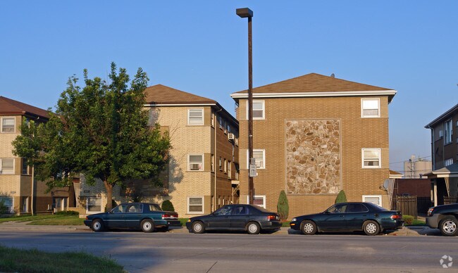 6004 S Archer Rd - Summit Argo, IL | Apartment Finder