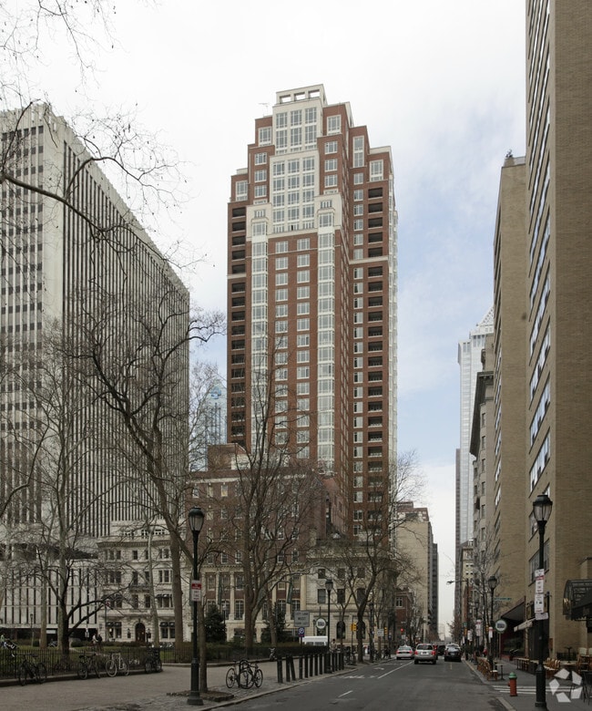 10 Rittenhouse Square - Philadelphia, PA | Apartment Finder