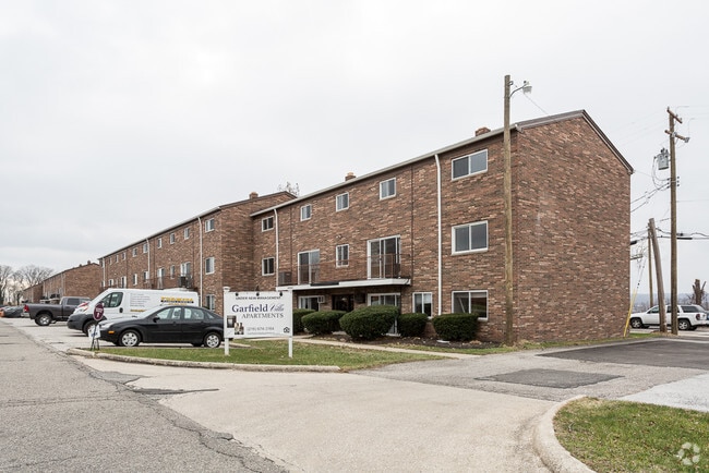 Garfield Villa Apartments - Cleveland, OH | Apartment Finder