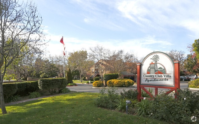Country Club Villa Apartments - San Jose, CA | Apartment Finder